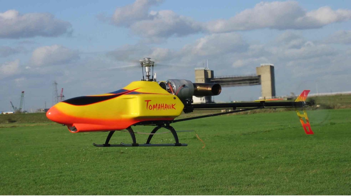 Tomahawk - Len Mount Scale Helicopters
